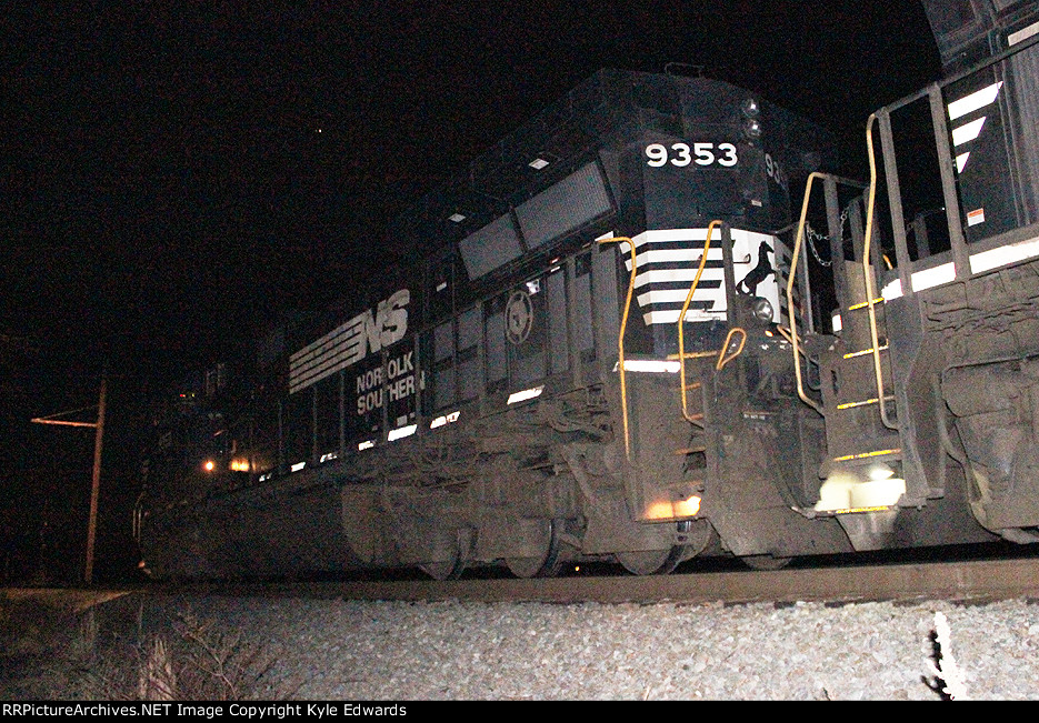 NS C40-9W #9353 on 521